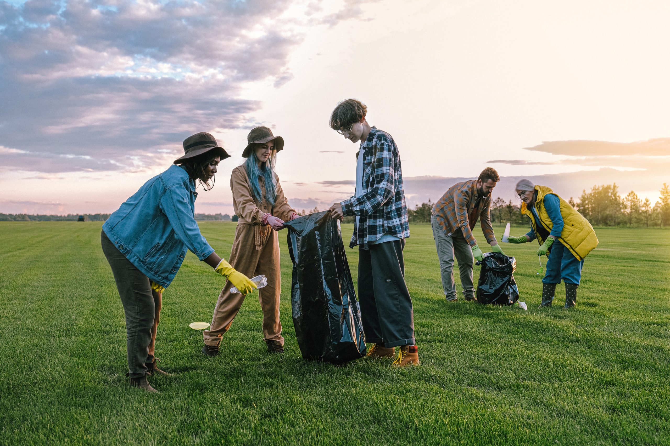 What Is A Volunteer Trip → Students Fare
